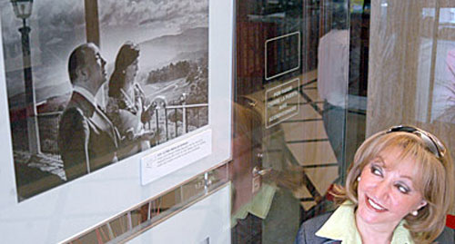 Una foto de 1978, donde aparece Borges, emocionó a una profesora de la UNT