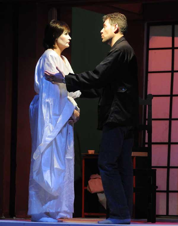 En la ópera "La mamma" lo importante está detrás de escena