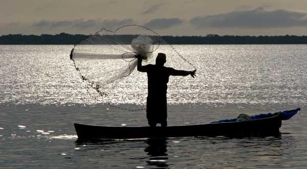 A los líderes les llegó la hora de pescar