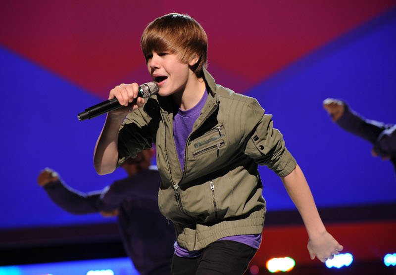 Filtran en YouTube canciones inéditas de Justin Bieber