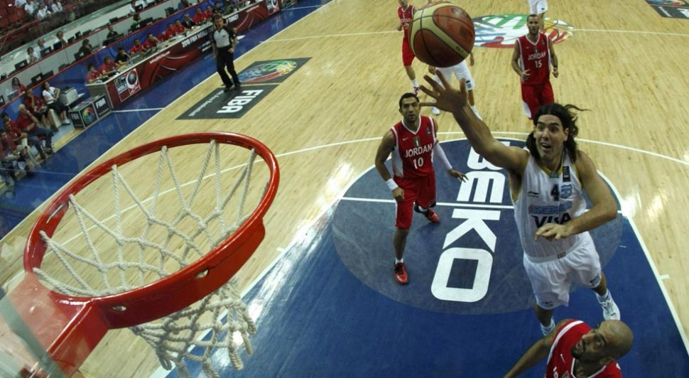 Ganó Argentina y mañana define el liderazgo del grupo ante Serbia