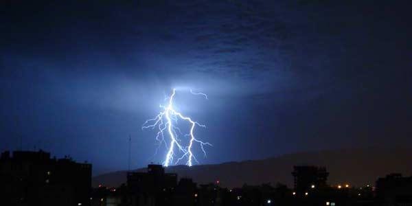 Crearon el primer mapa de rayos de la Argentina