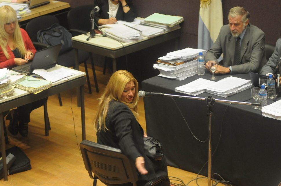 "La famosa Ema Gómez murió esa noche en un mar de sangre"