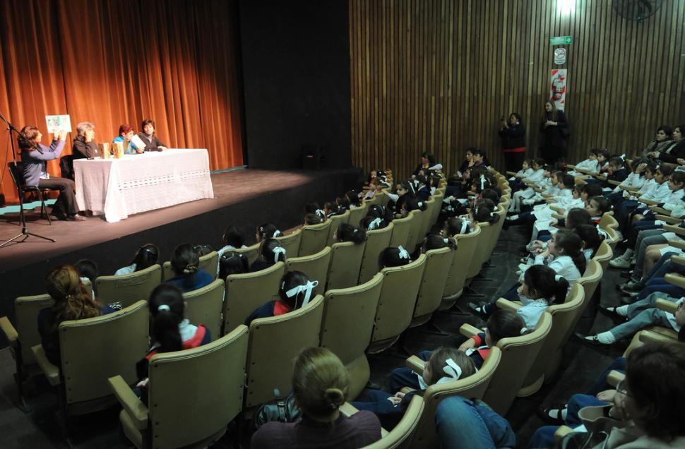 Charlas, narraciones y shows en una grilla para no perderse