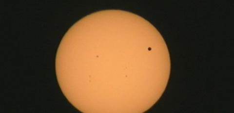 Seguí en vivo el tránsito de Venus por delante del Sol