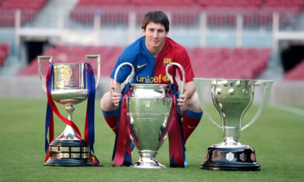 Lionel Messi es el único jugador de la historia con 21 títulos a los 25 ...