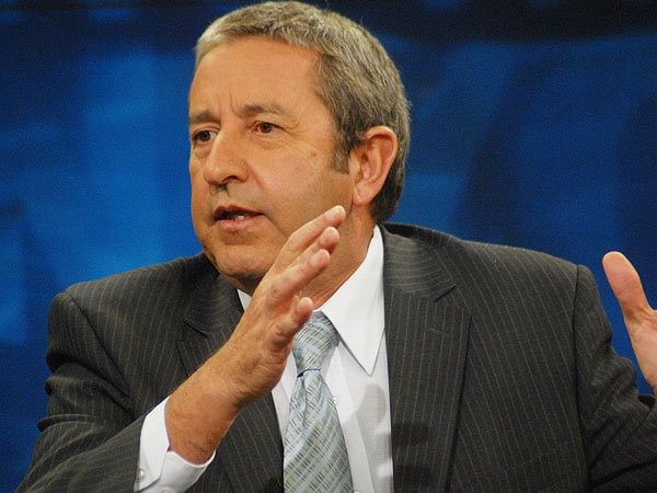 Cobos volvió a la ingeniería y "no es carero"