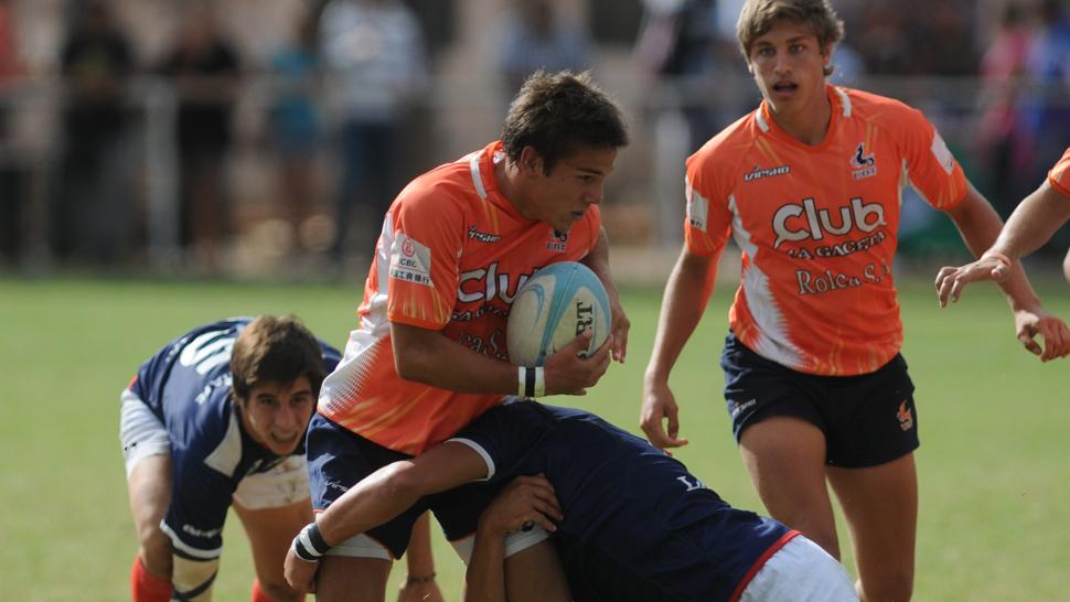 Manino y su try con la mano rota