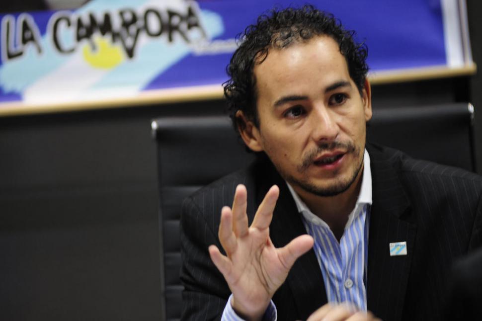 La Cámpora sostiene que Alperovich debe elegir a su sucesor
