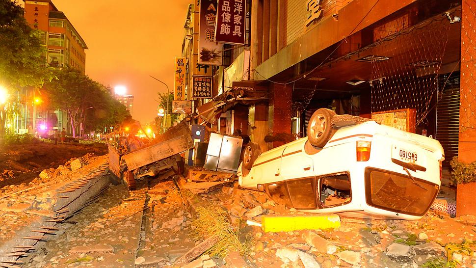 Impactantes fotos: explosiones subterráneas de gas dejan al menos 25 ...