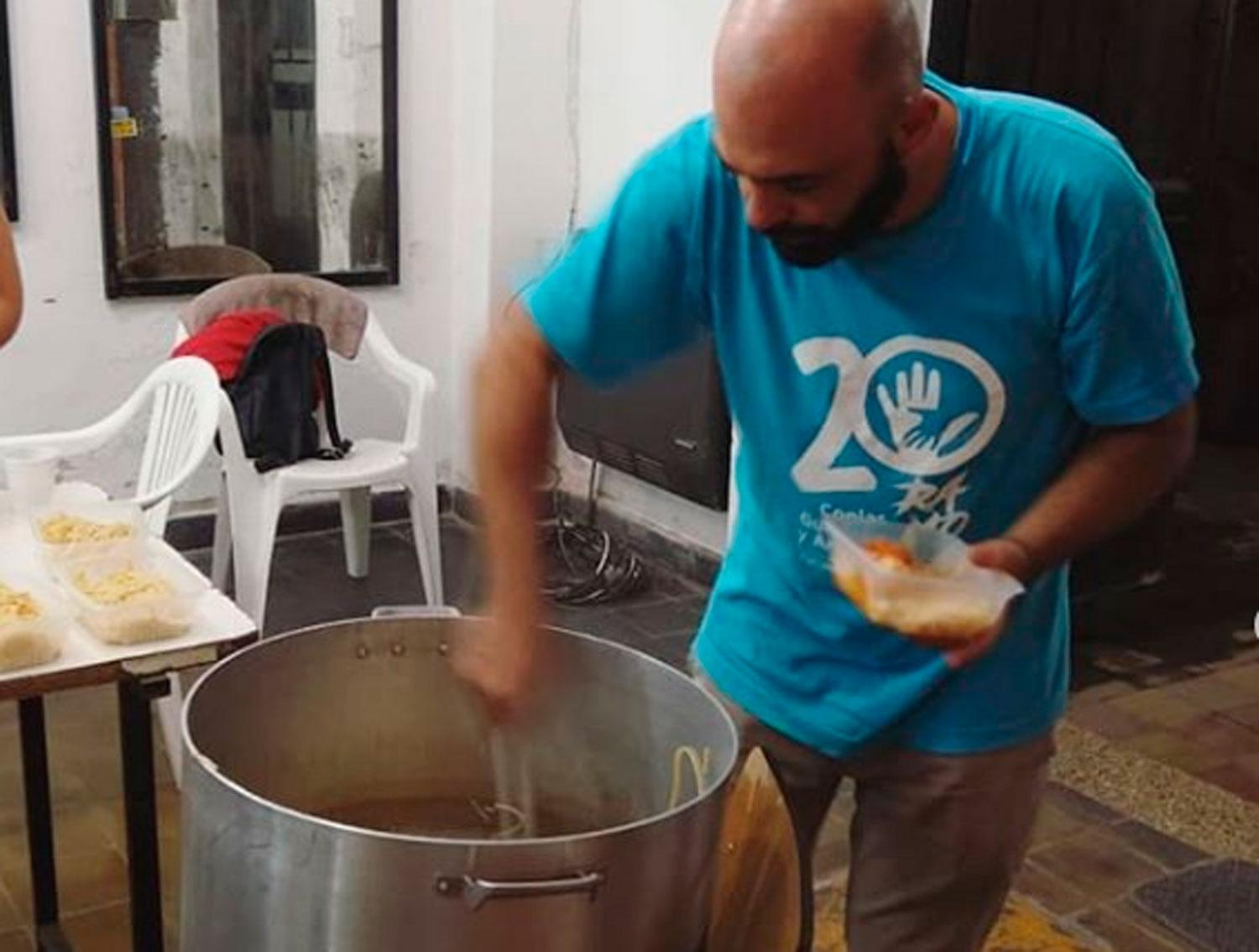 Preparan comida a gente en situación de calle y necesitan donaciones ...