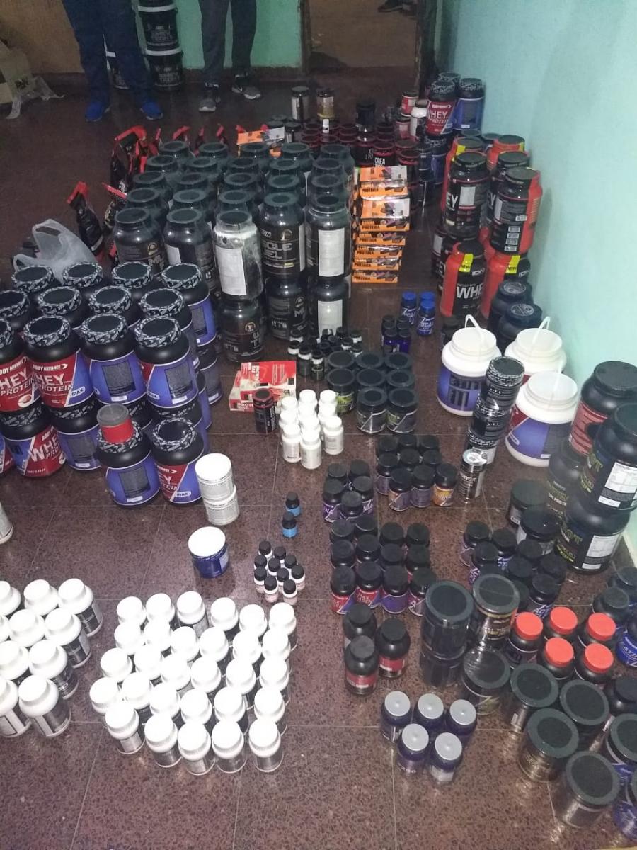 "Robo hormiga": dos empleados y el portero le sustrajeron casi $ 2 ...