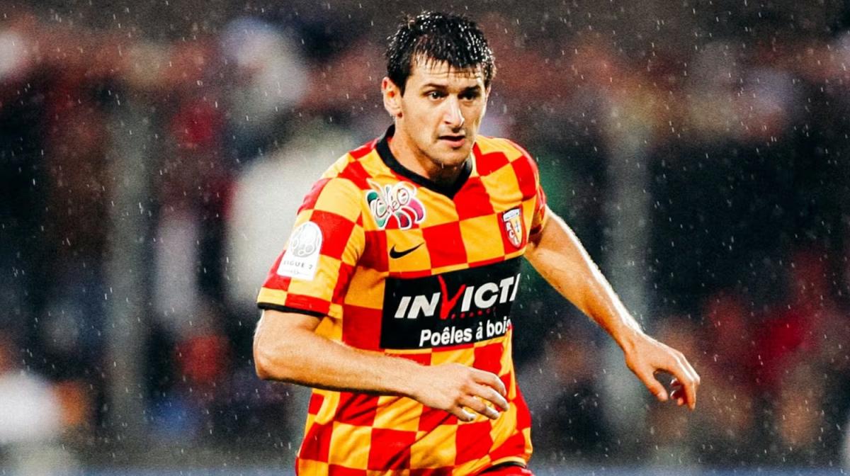 Dolor en Serbia: falleció Dejan Milovanović, ex capitán del Estrella Roja, tras desvanecerse en ...