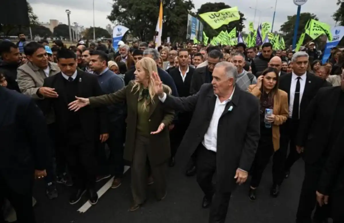 Jaldo y Chahla inauguraron la remodelación integral de avenida Papa ...